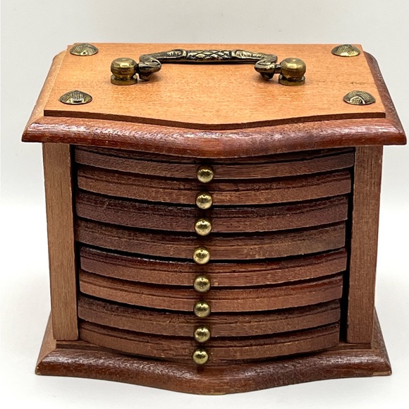 Dining | Vintage Chest Box Wmetal Handle 8 Wood Cork Coasters 5x35x4 In ...
